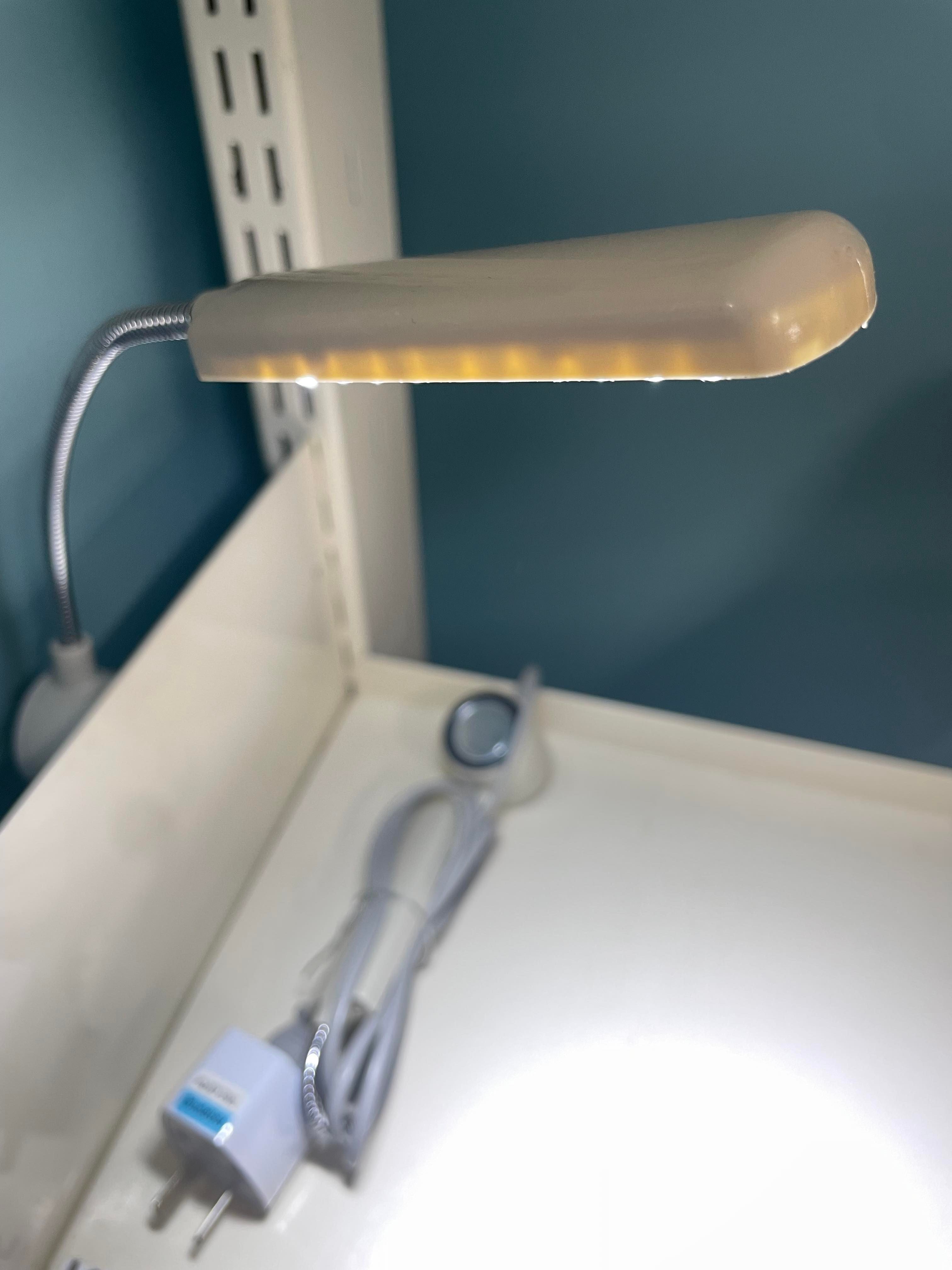 Sewing Lamp - Adjustable, Magnetic, 30LED – ISTA
